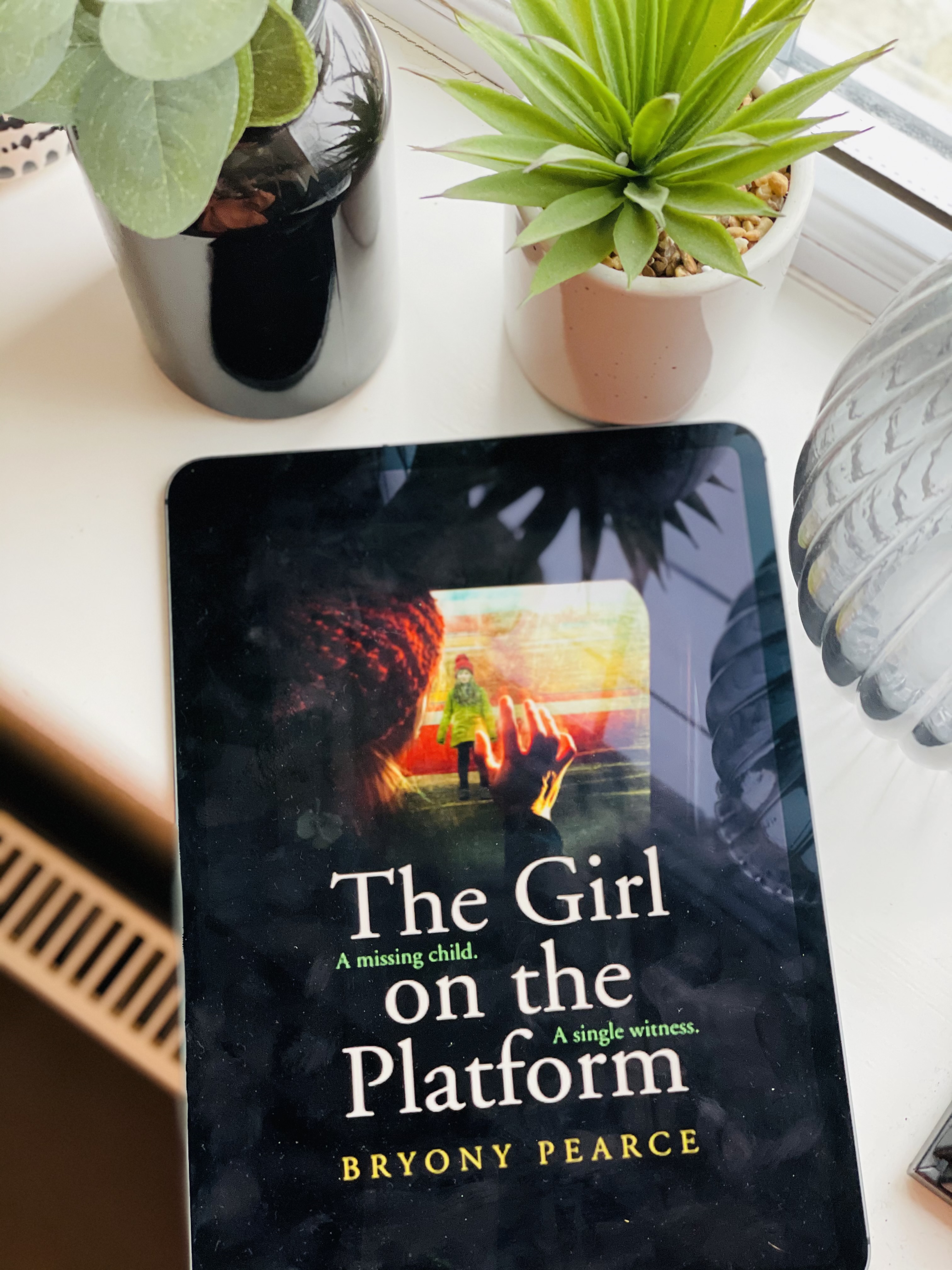 ARC Review: The Girl on the Platform by Bryony Pearce – Sarah in Readerland